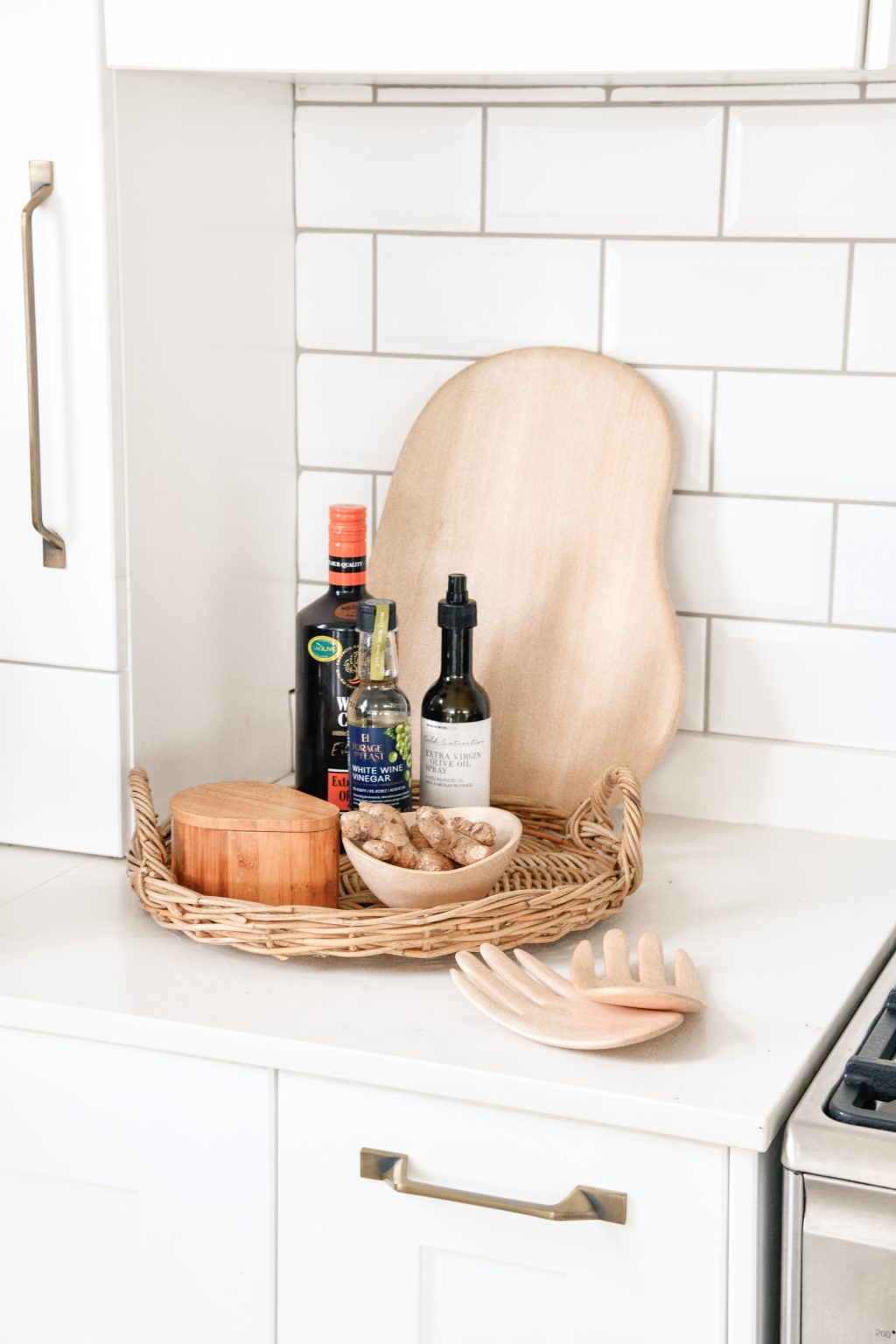 Woven round tray- shallow - Kate's Curated Collection